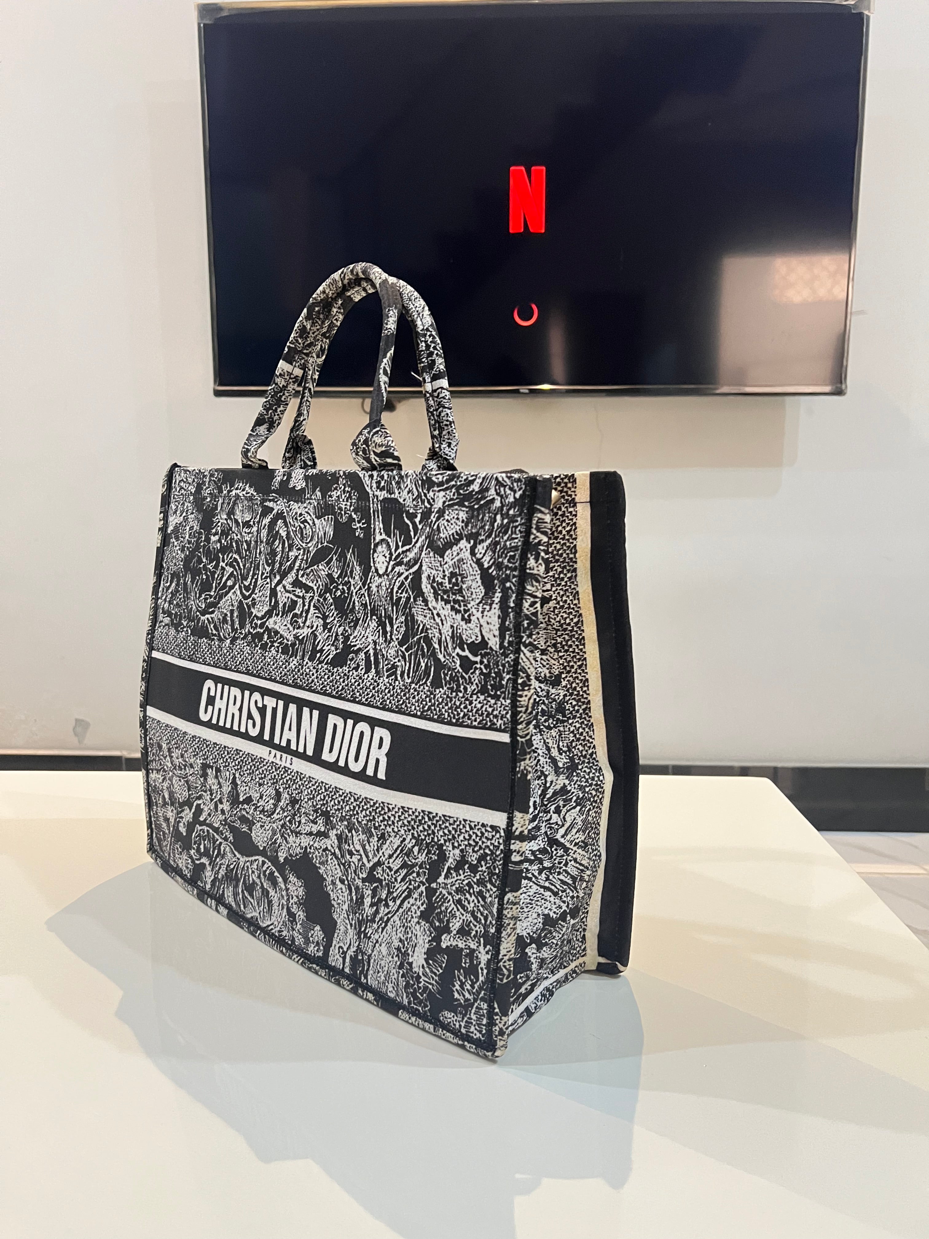 CD tote bag – ENTICE BY ESHA